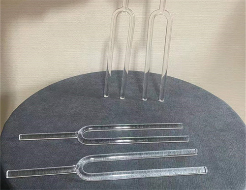 Crystal oscillator tuning fork